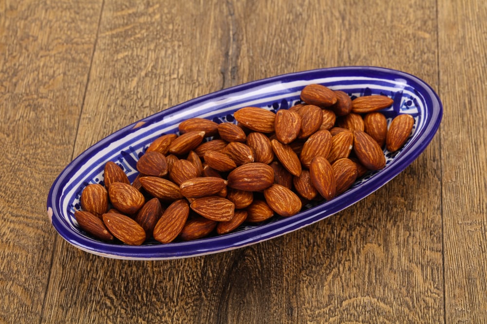 Toasted Almonds Recipe – Great for Snacks and Lunchboxes! | Living Rich ...